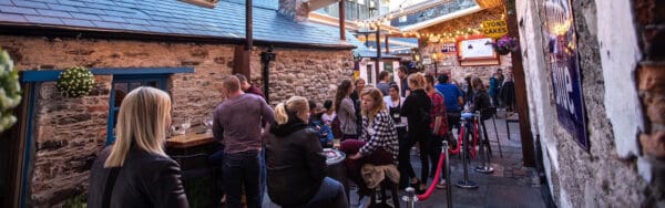 Best Bars & Pubs in Killarney in 2026 | Where to Drink Local